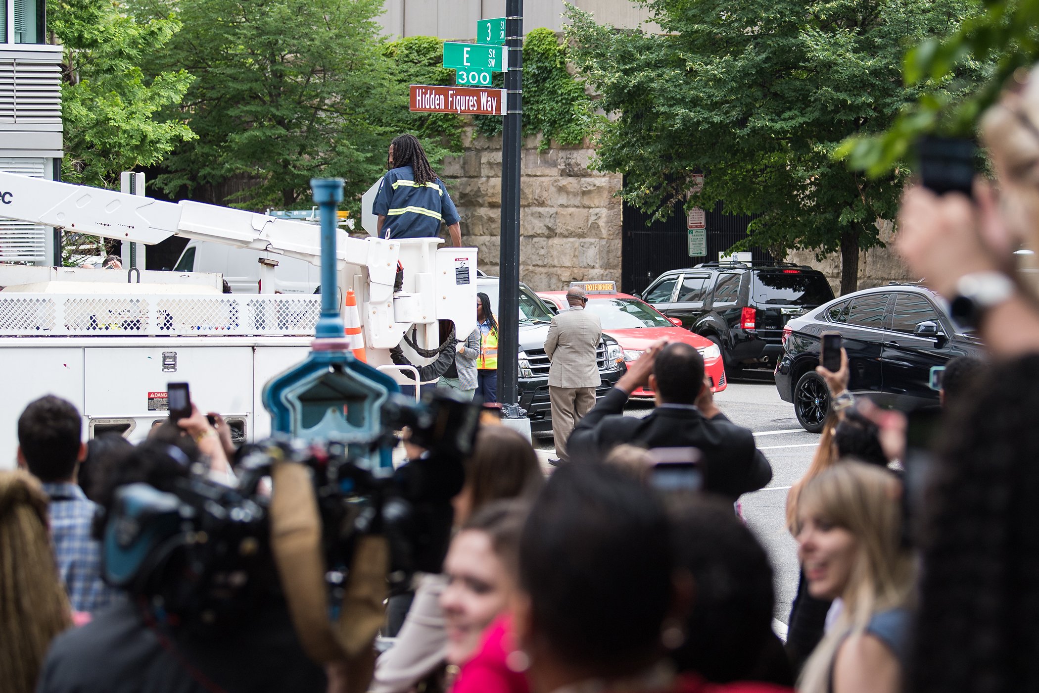 'Hidden Figures': NASA Renames Street to Honor Black Women Who ...