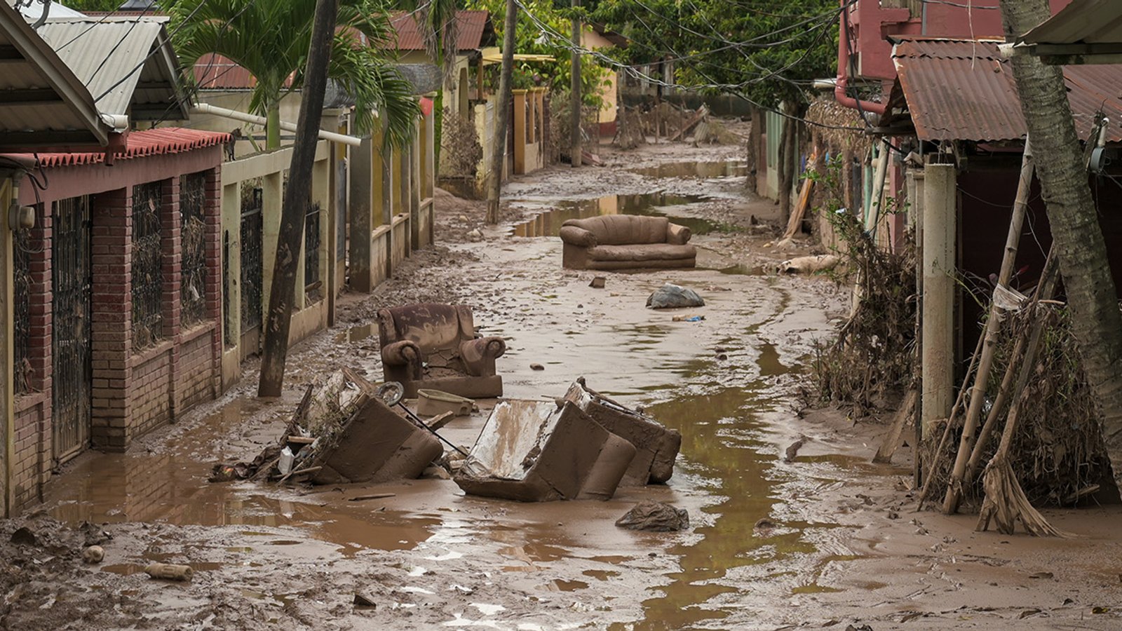 Natural Disasters Displaced 3 Times as Many People as Conflict in 2020