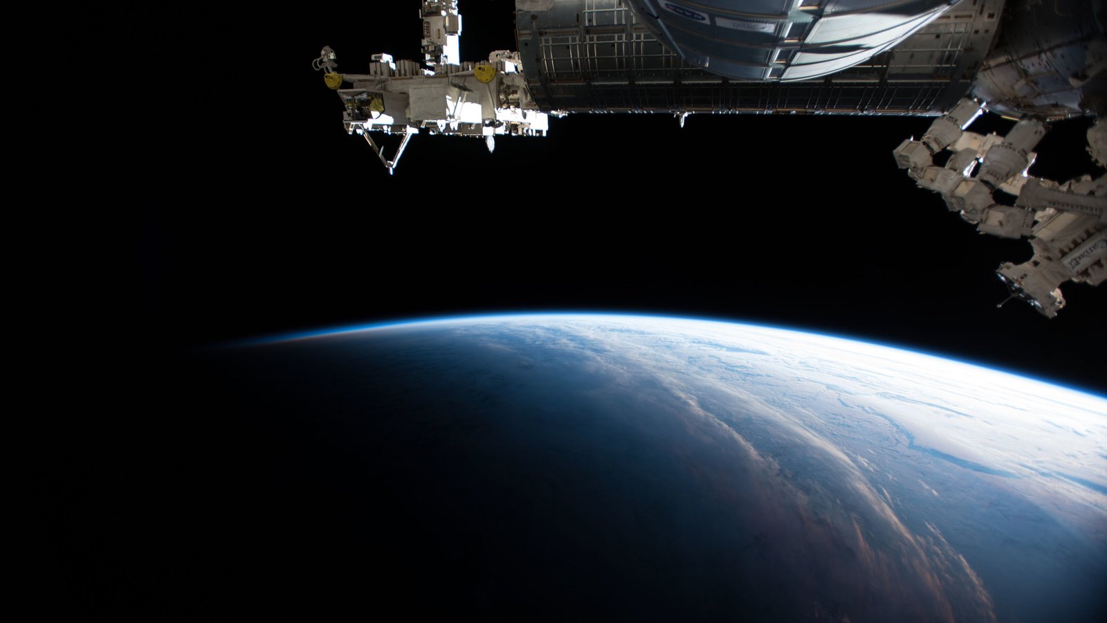 This Filter Turns Astronauts' Urine Into Drinking Water. It Could Help ...