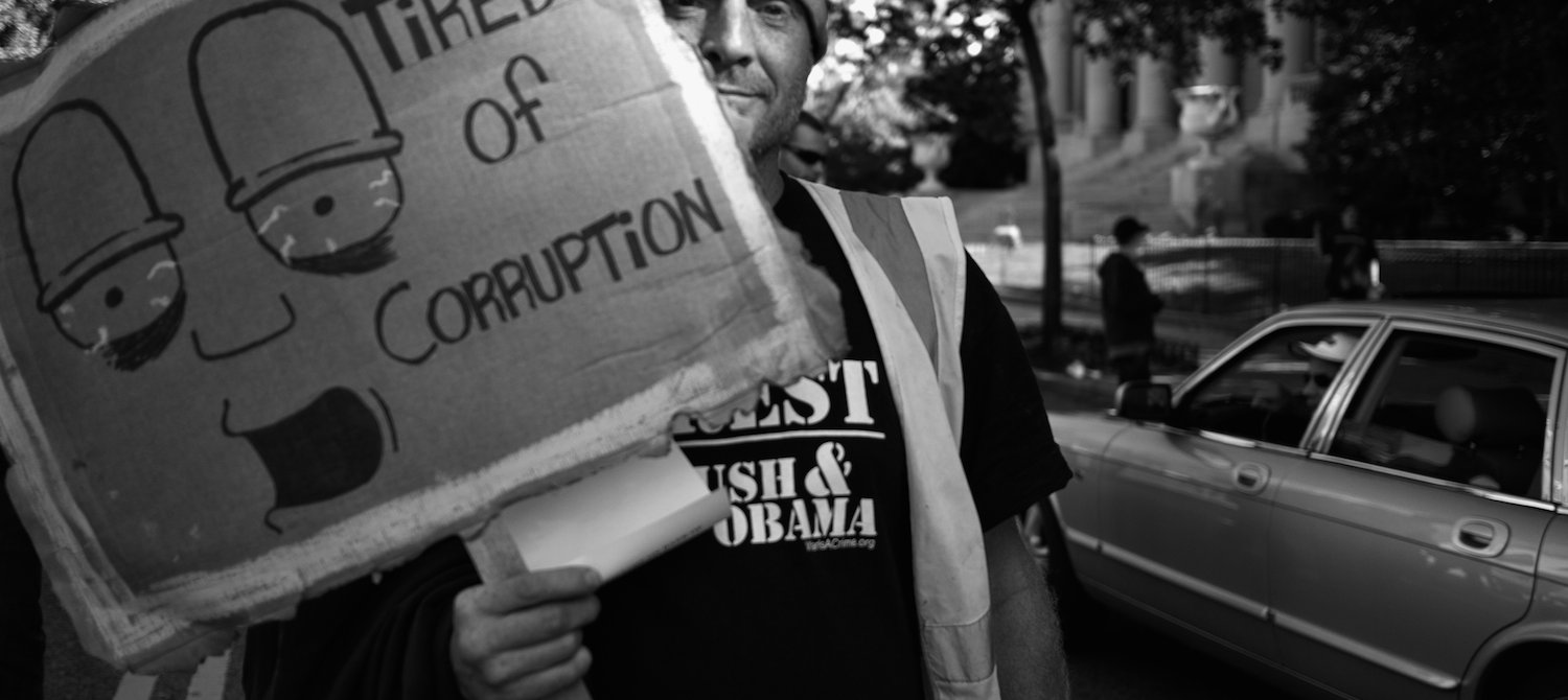 Fight corruption: push for transparency