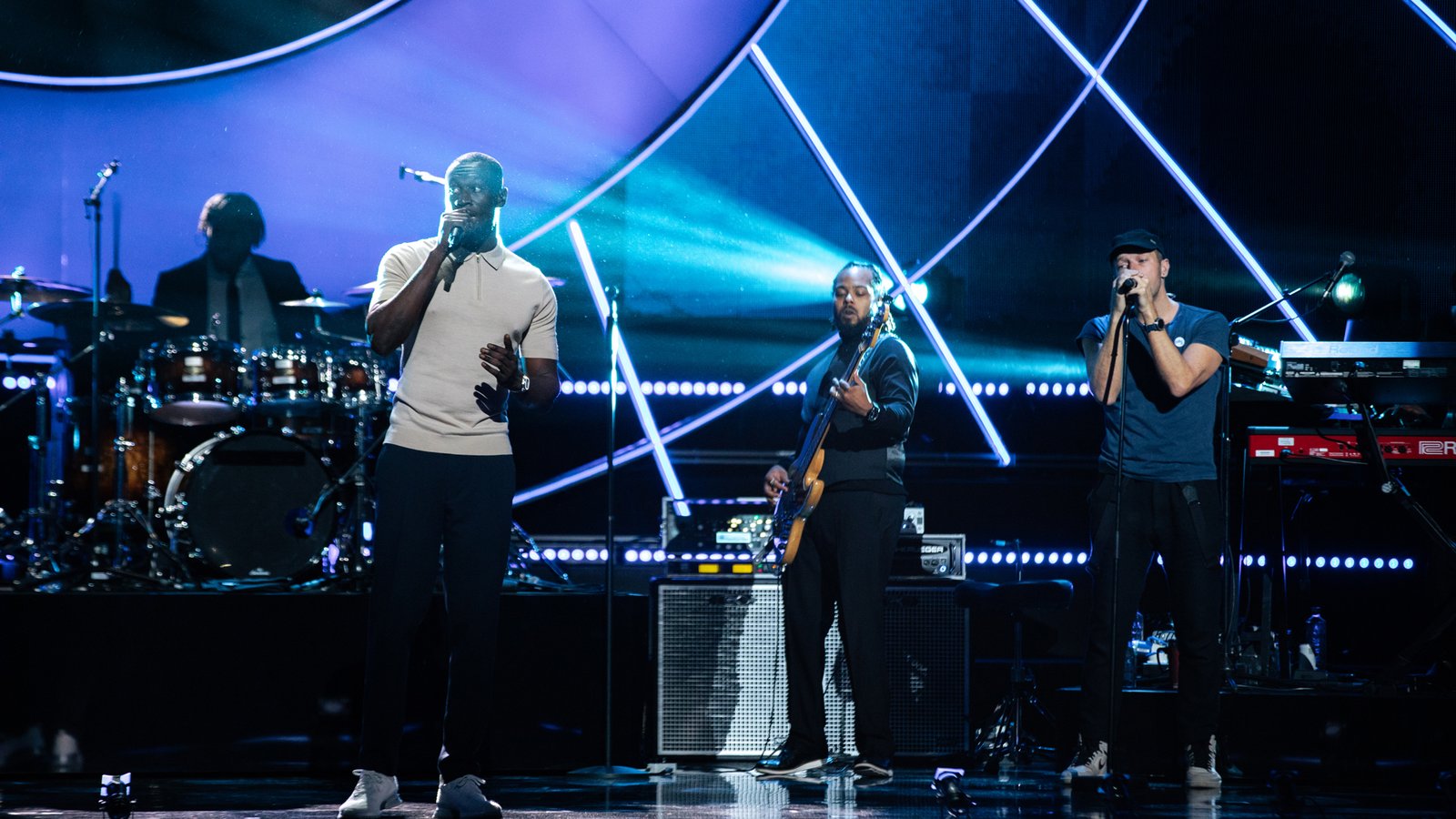 Chris Martin Just Took to the Global Citizen Stage With Stormzy to ...