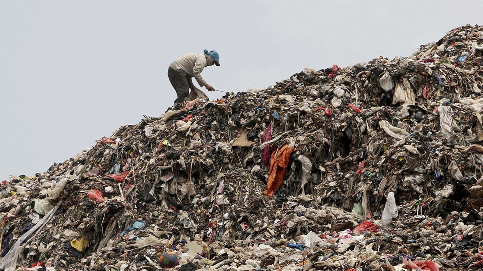 The UK Keeps Sending Plastic Waste to Poor Countries, Defying Past Pledge