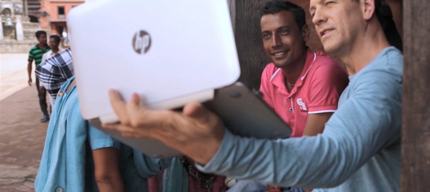 HP Volunteers Make a Difference in Their Communities
